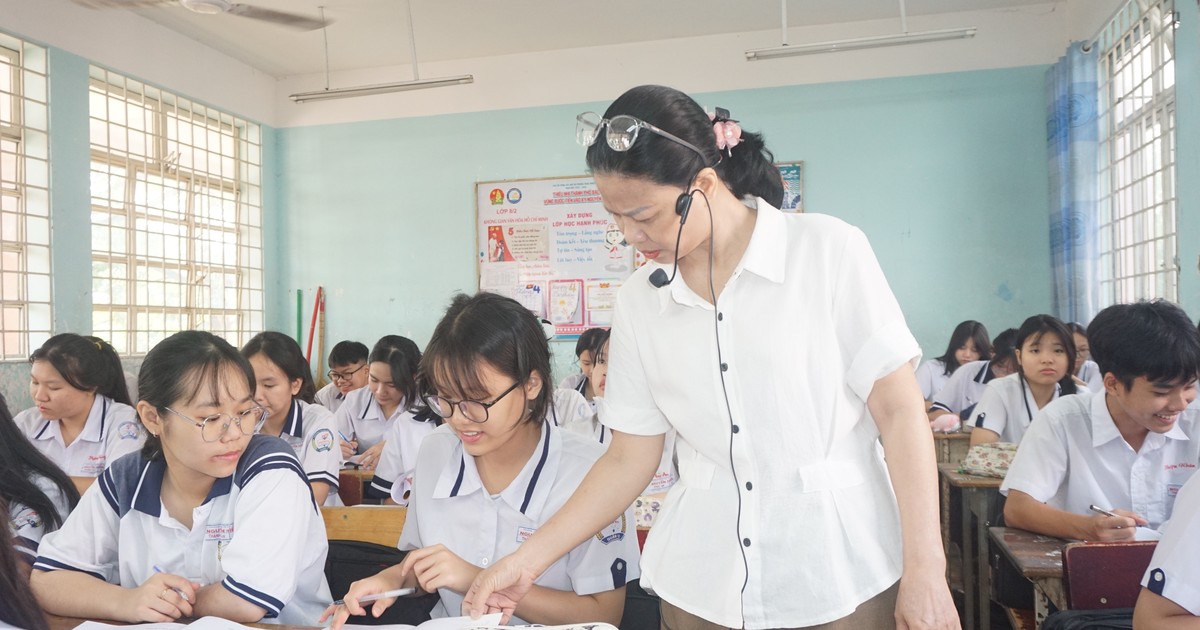 Sáng nay, hơn 151.000 thí sinh TP.HCM làm thủ tục dự thi lớp 10